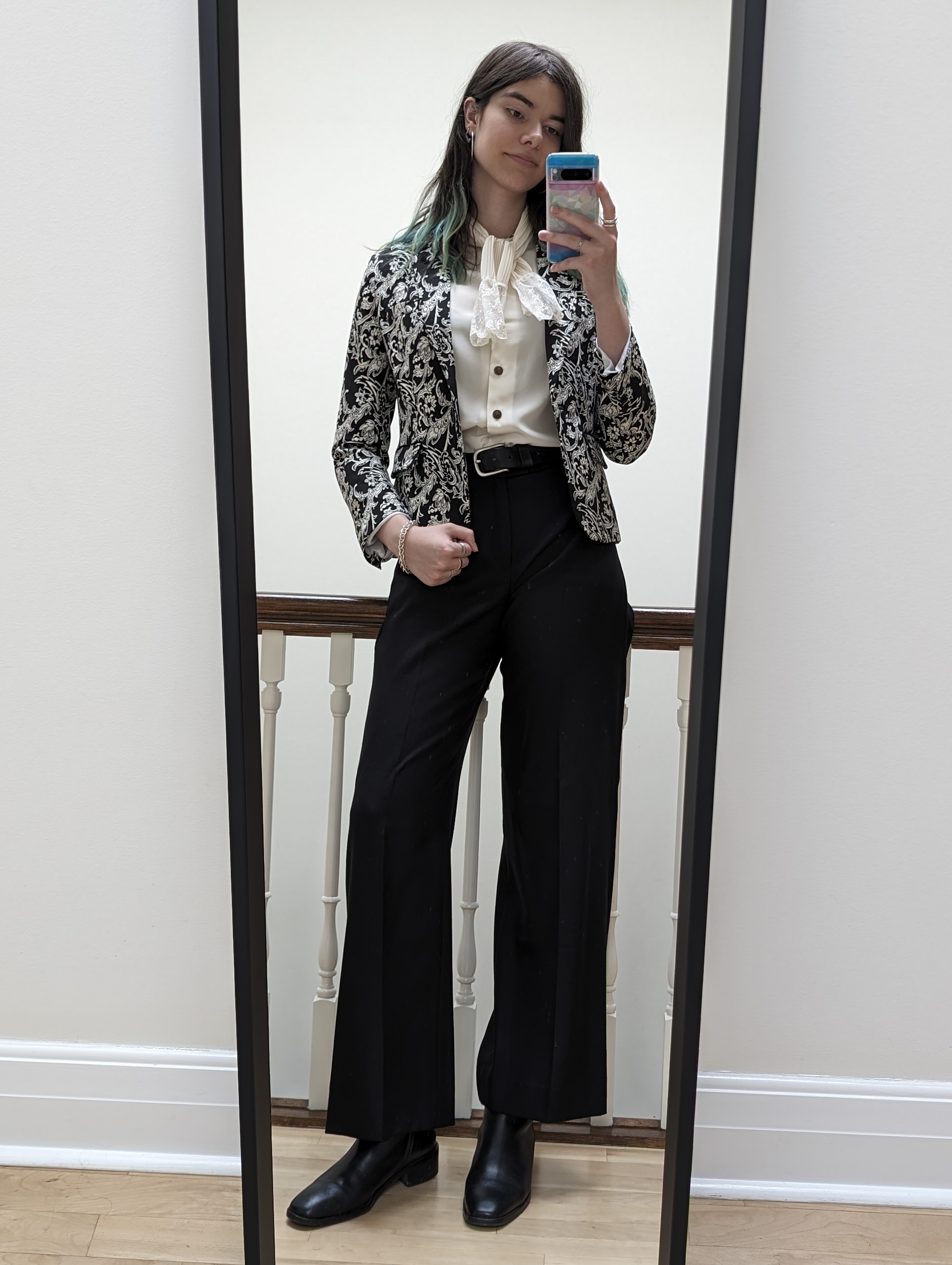 How to Dress Androgynously – Transfemme Style